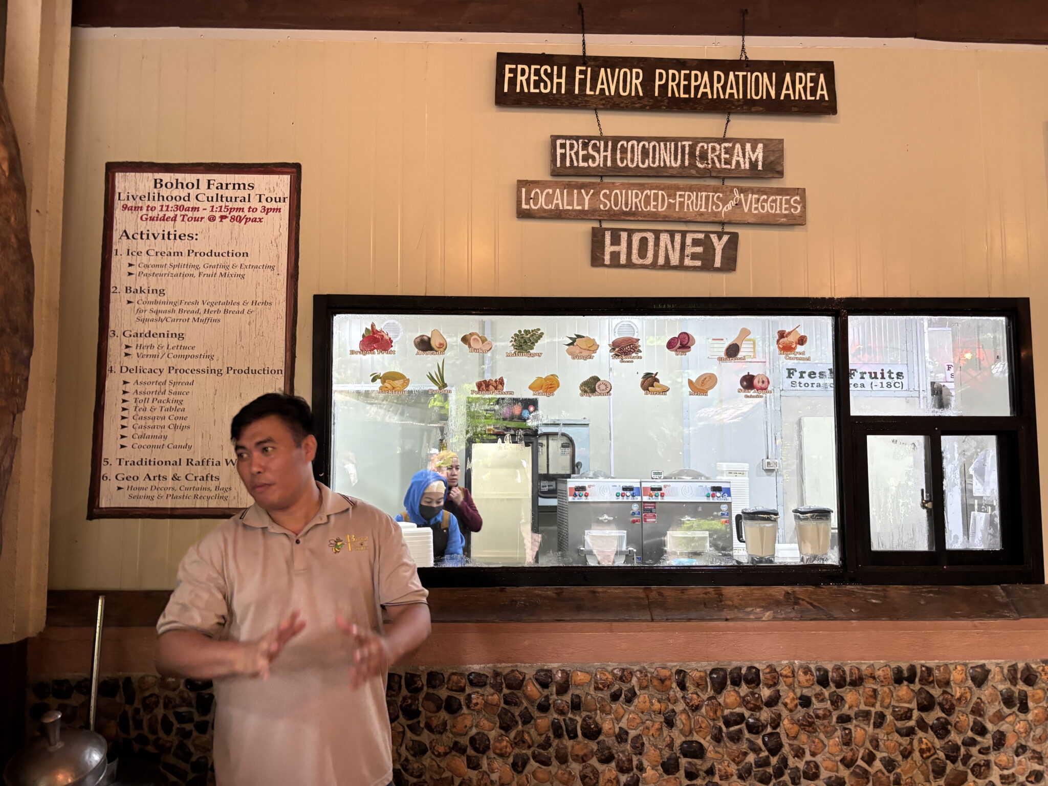 Why Honey is the Least Interesting Thing at Bohol Bee Farm - CSPナビ | セブ ...